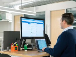 Kim jest programista i czym się zajmuje? | The Worker